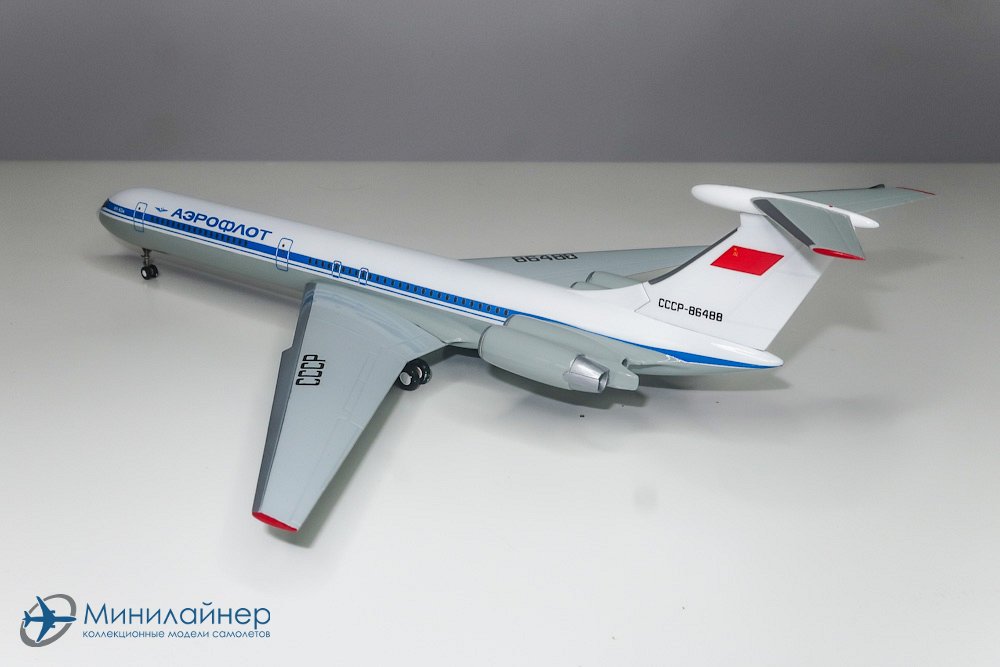 Модель самолета AviaModel Club AMC-IL62-1 Ильюшин Ил-62М Аэрофлот 1:200